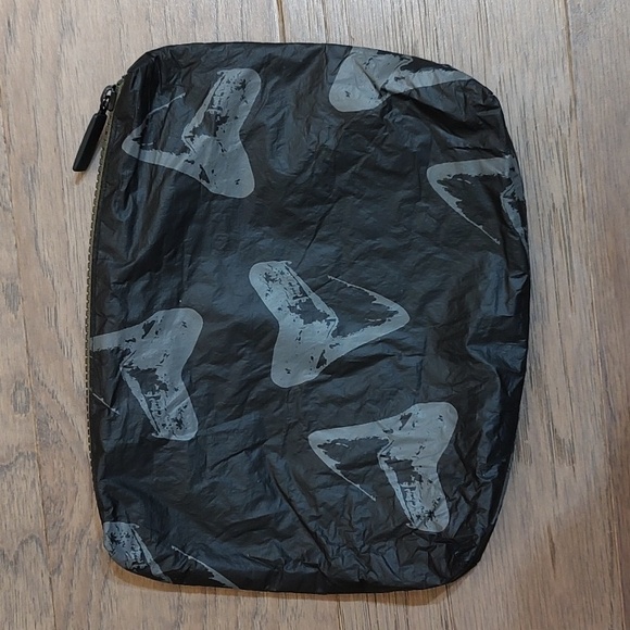 ALOHA Collection | Bags | Aloha Collection Mid Pouch In Aumkua Shark ...